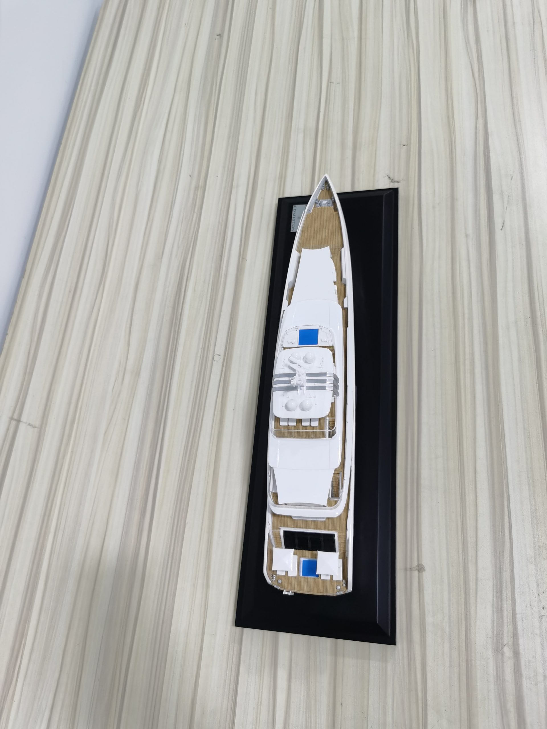 Edmiston 499 GT - Premier Ship Models AE